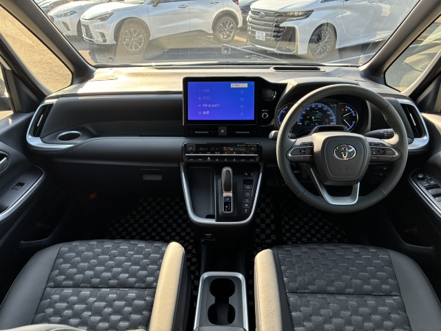 トヨタ VOXY HEVS-Z | 高級車専門ネクスト・ワン